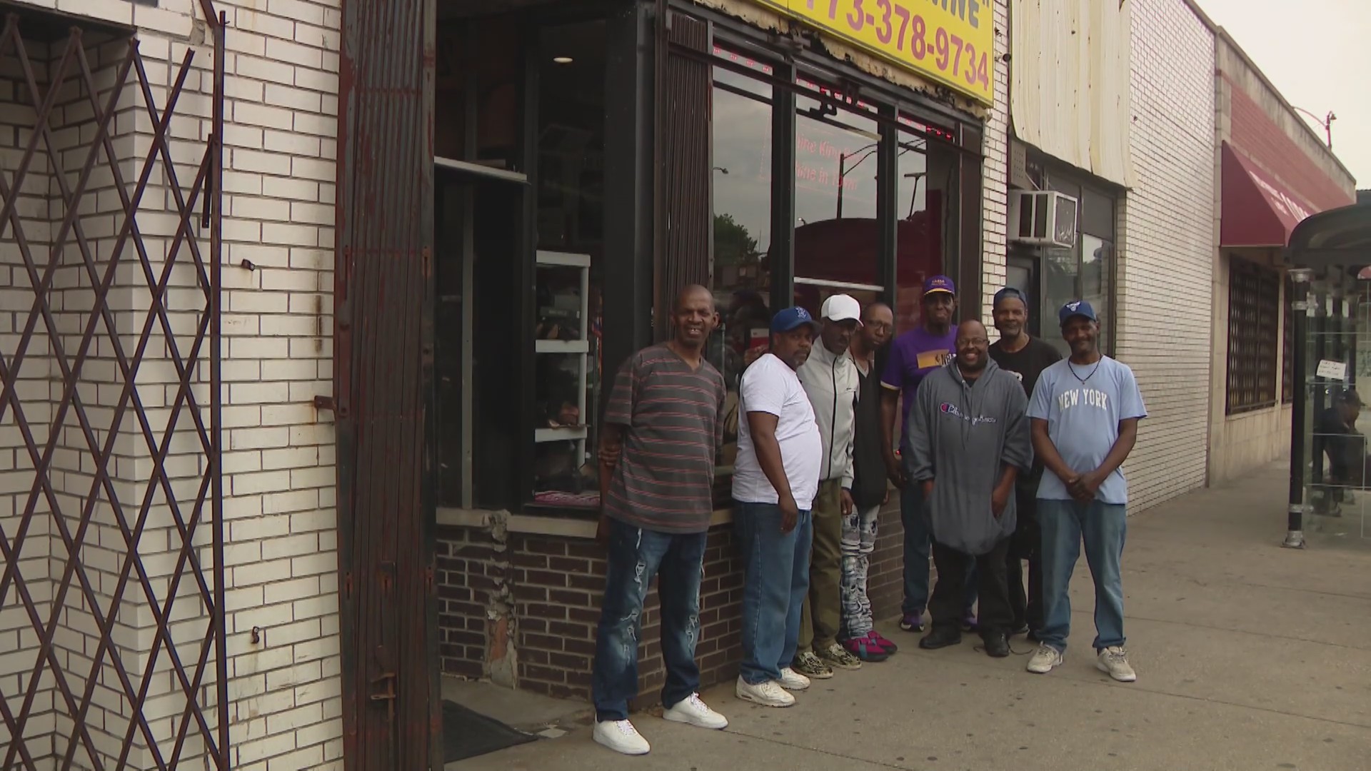 The Shoe Shine King's legacy: A Chicago institution built on community