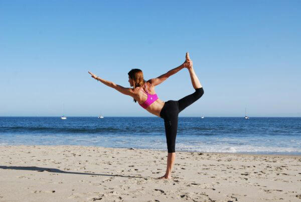 Outdoor training: Το fitness trend που μετατρέπει κάθε χώρο σε γυμναστήριο