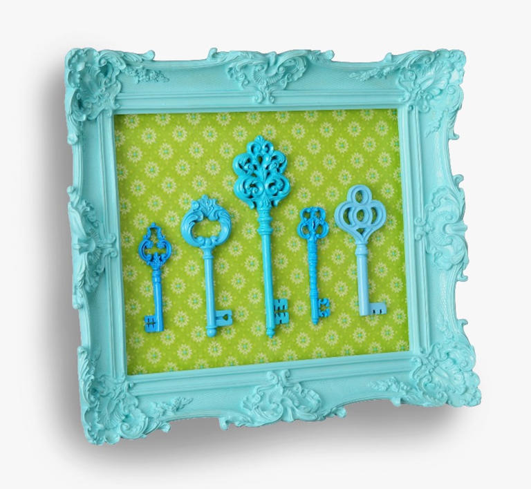 DIY key wall art: A vintage-inspired decor project