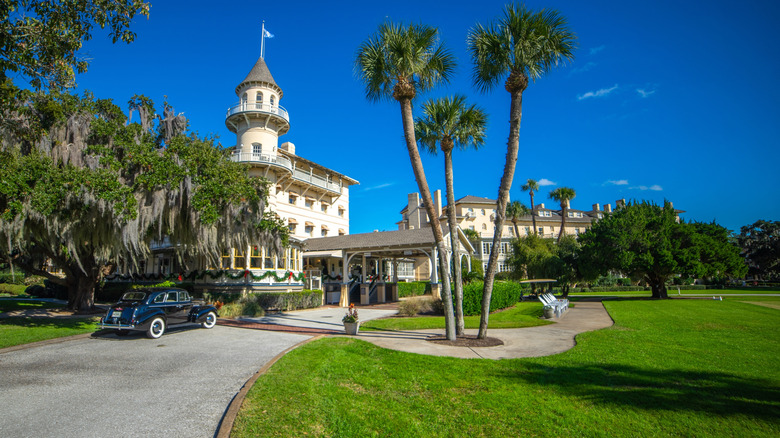 Historic Victorian-era resorts and hotels in America for a luxurious ...