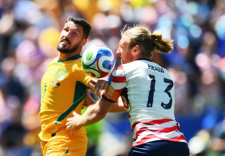 Soccer-US reach World Cup knockout round with dominant 2-0 win over ...