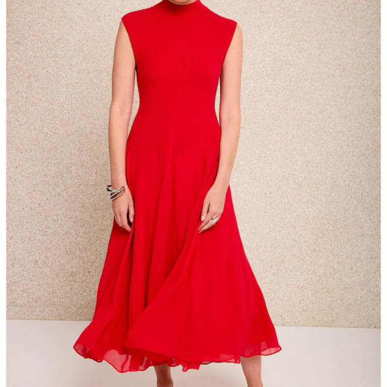 Charlotte Hawkins showcases tomato red dress and matching hat at Royal ...
