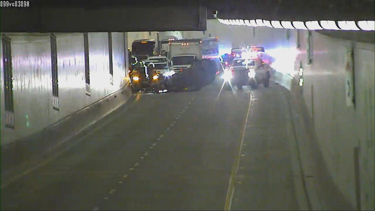 State Route 99 tunnel blocked northbound in Seattle because of upside ...
