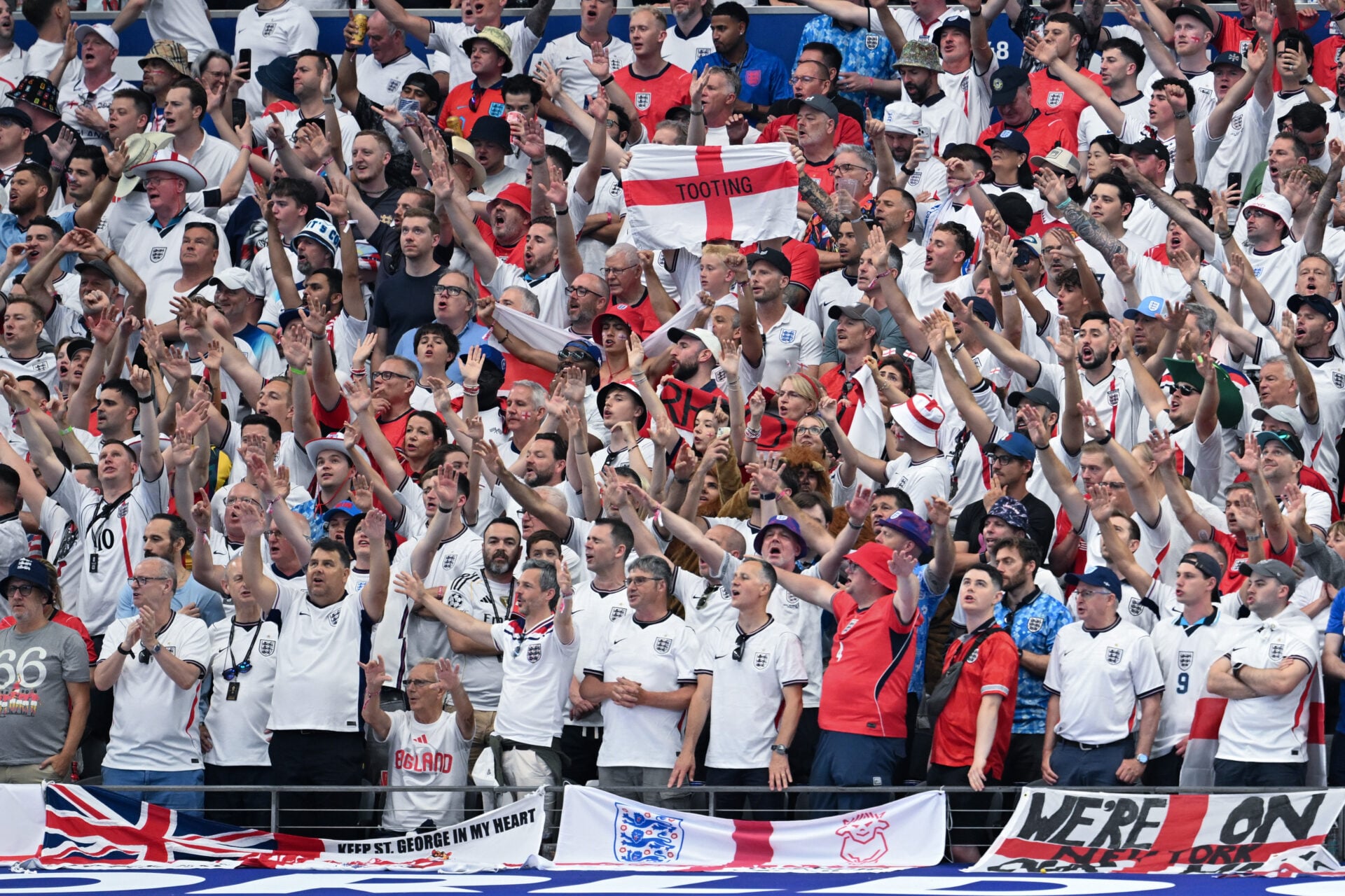 England fans hit by bizarre FIFA flag ban during 4-2 Croatia World Cup win