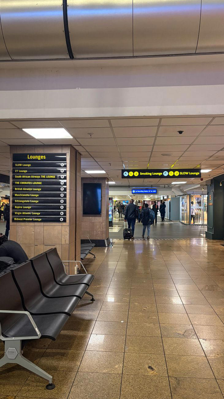 5 airport lounge details travelers often check after they have already paid