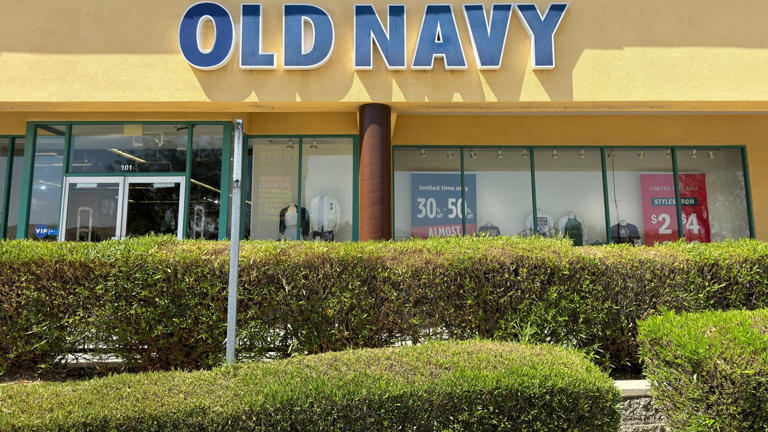 Discover Old Navy's $25 midi dress: Your must-have summer staple