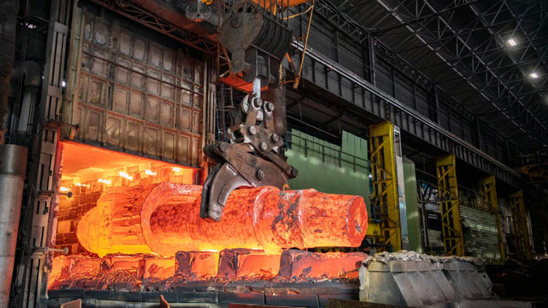 Gold's record run has dark side few investors see