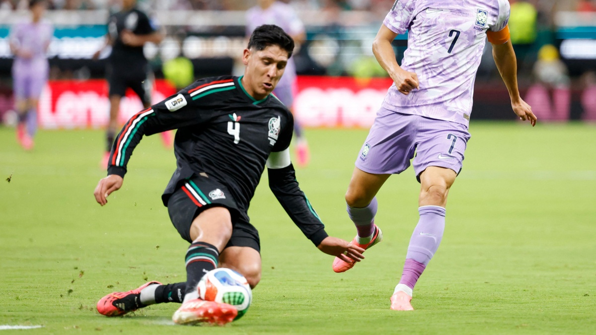 Bench a star or break the wall? Mexico’s World Cup 2026 headache