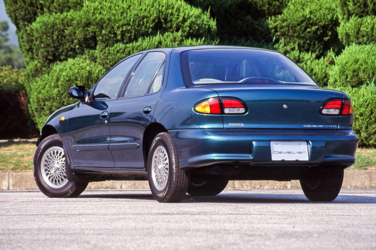 Toyota, Nissan warn Japanese buyers about made-in-America quality issues
