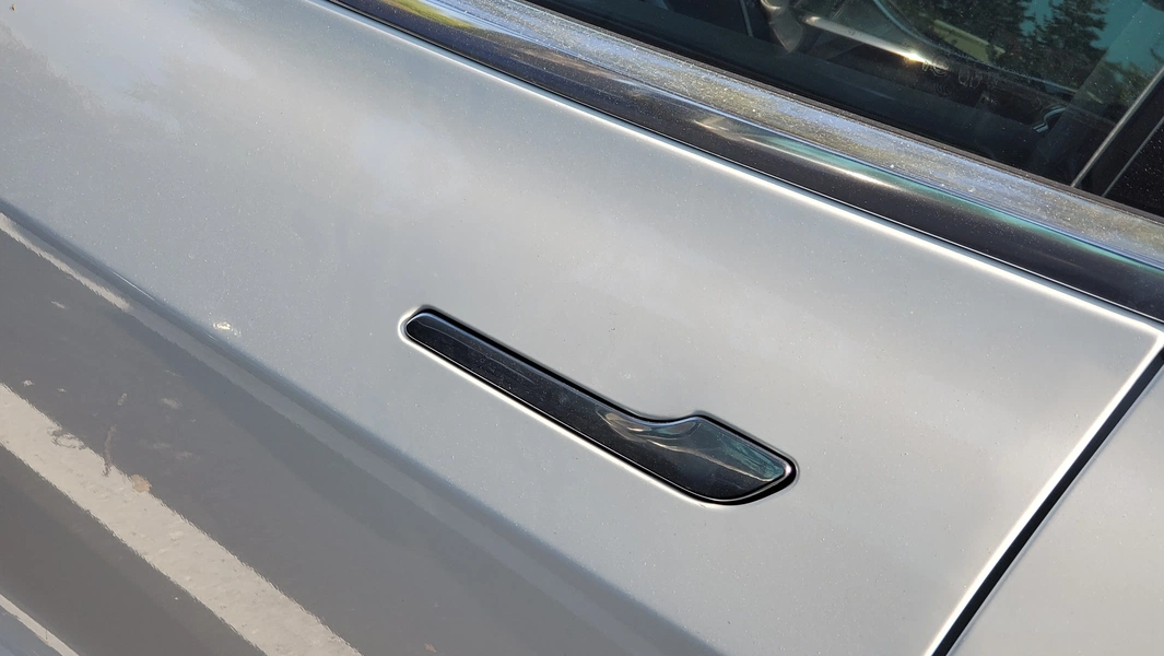 The safety and design trade-offs of flush car door handles