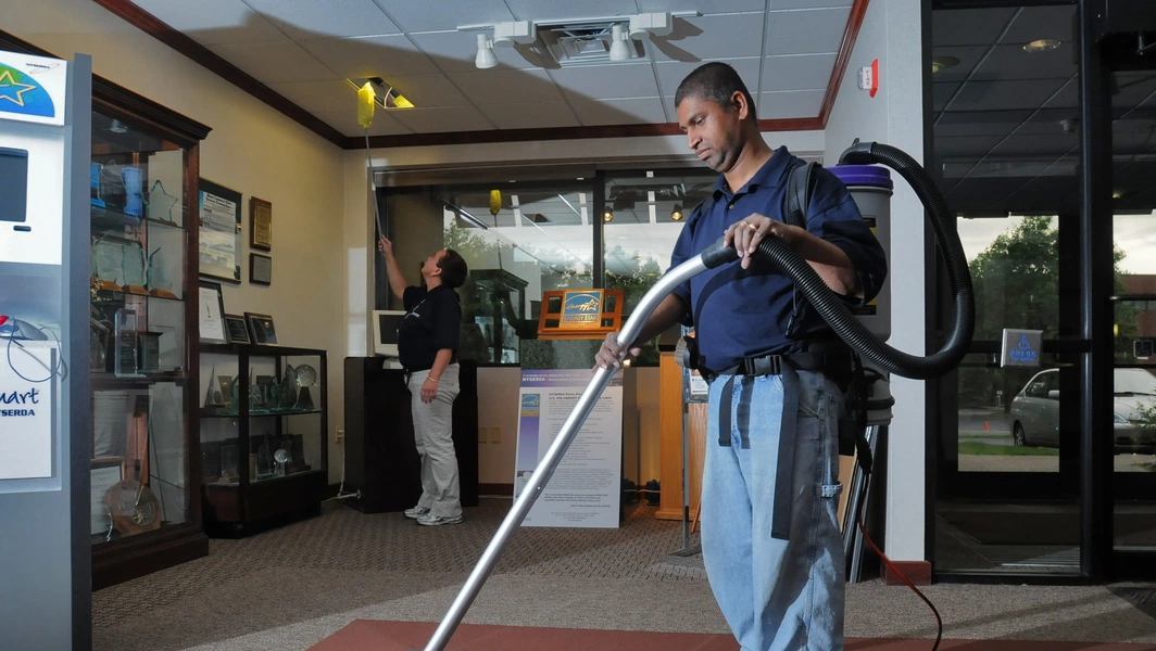 Professional cleaning strategies for efficiency and quality