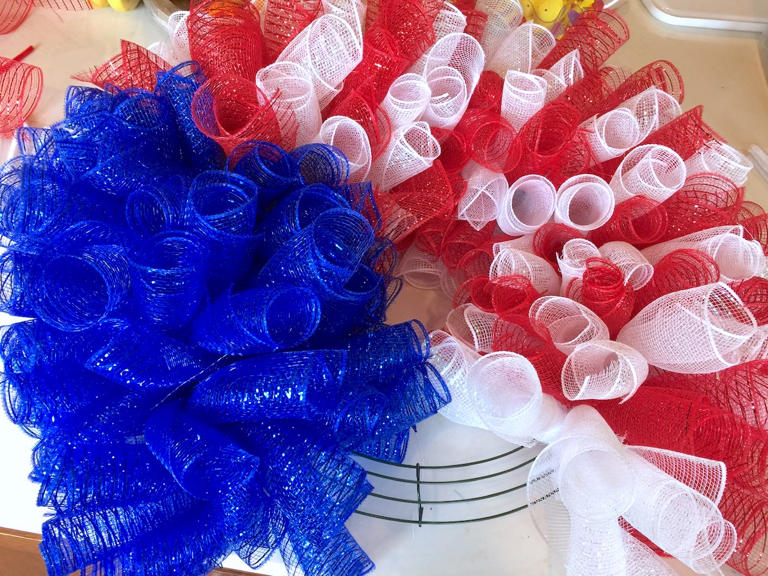 4th of July deco mesh wreath with sparkly stars