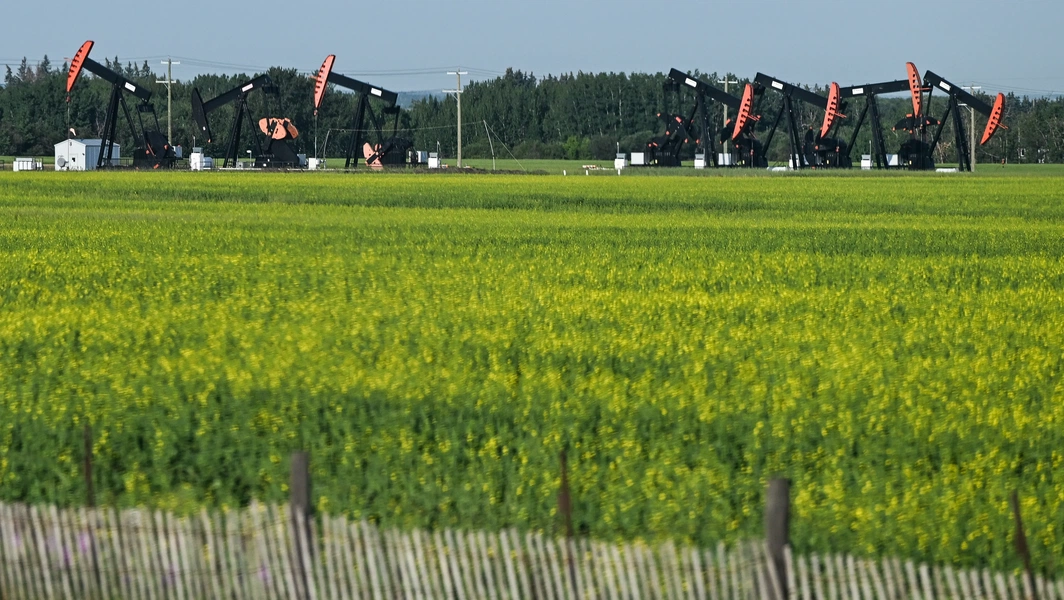 Methane emissions and repurposing of abandoned wells