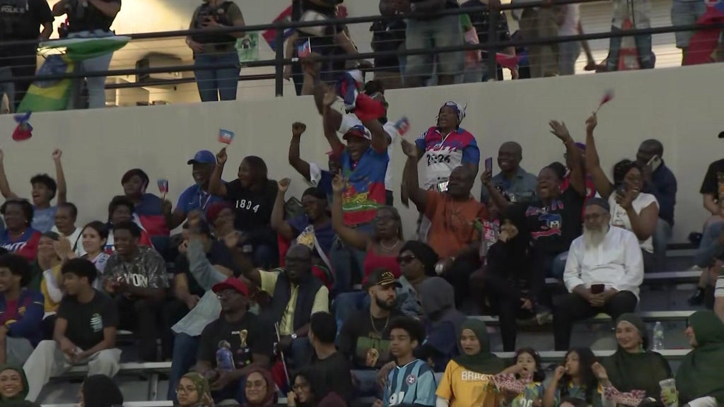 Paterson native Derrick Etienne Jr.'s World Cup appearance fills ...
