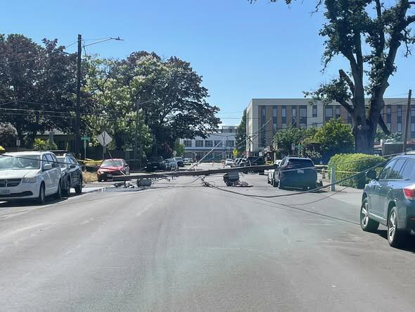 Semi-truck knocks down 7 power poles in Beaverton; 100+ lose electricity
