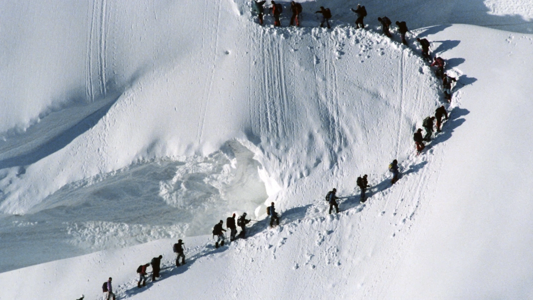 18 beautiful yet dangerous places around the world
