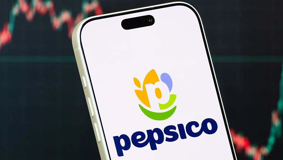 10 Corporations Dominating Global Food and Beverage