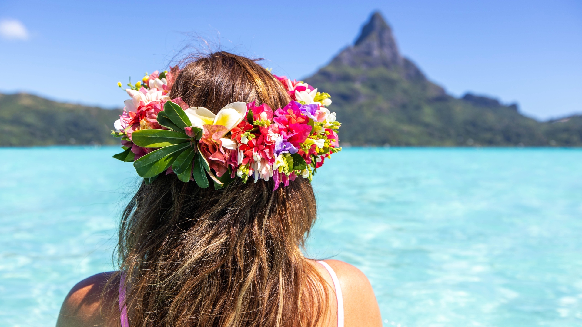 In Polynesia, this is the real reason why you are showered with fresh ...