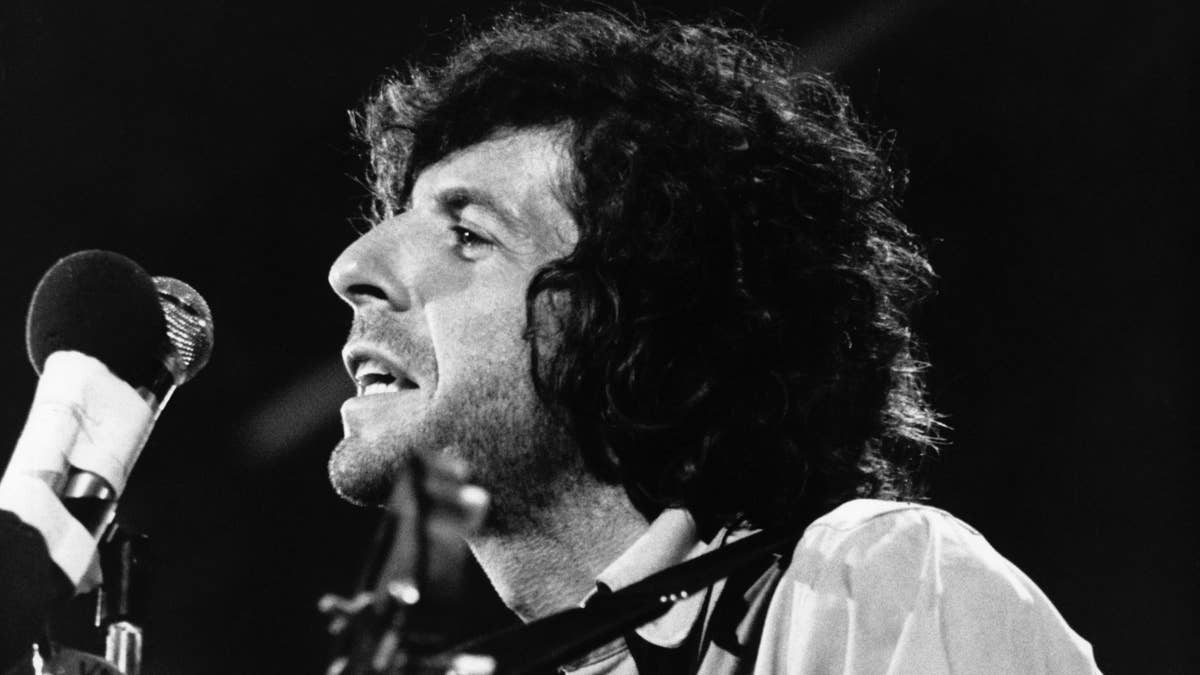 Leonard Cohen's 'Famous Blue Raincoat': The love triangle behind the ...