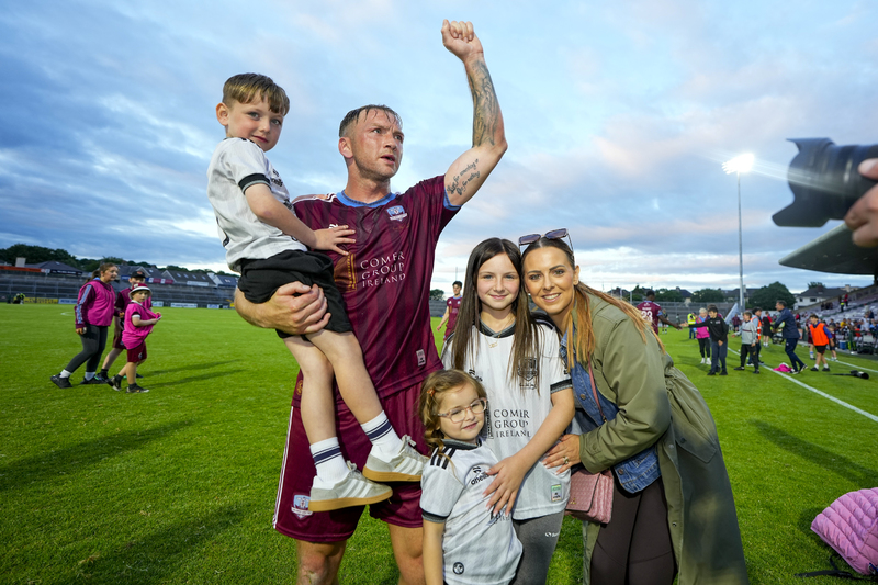 Walsh brace inspires Galway United to crucial victory at Pearse Stadium