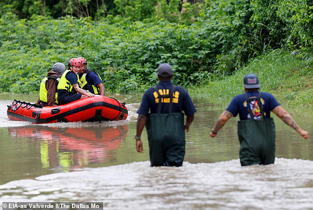 Deadly tropical storm Arthur wreaks havoc across the South bringing '1 ...