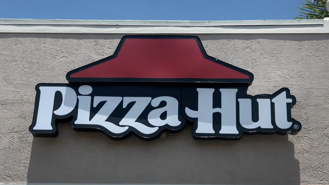 Yum! Brands divests Pizza Hut in $2.7B deal