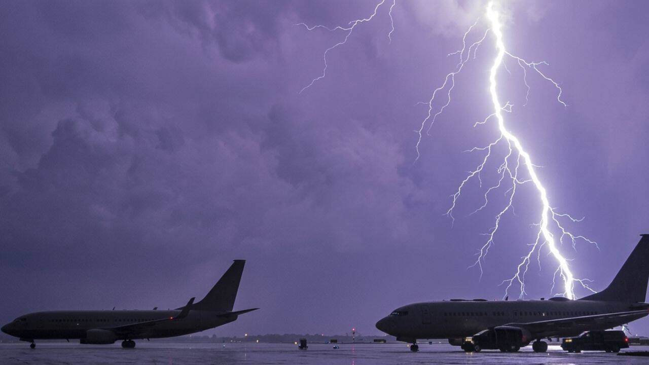 Lightning strikes IndiGo aircraft at Kolkata airport, 2 ground staff on ...