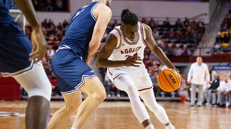 Lot of Question Marks Surround Next UW Basketball Team