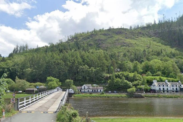 North Wales pub next to famous toll bridge named the best in the country