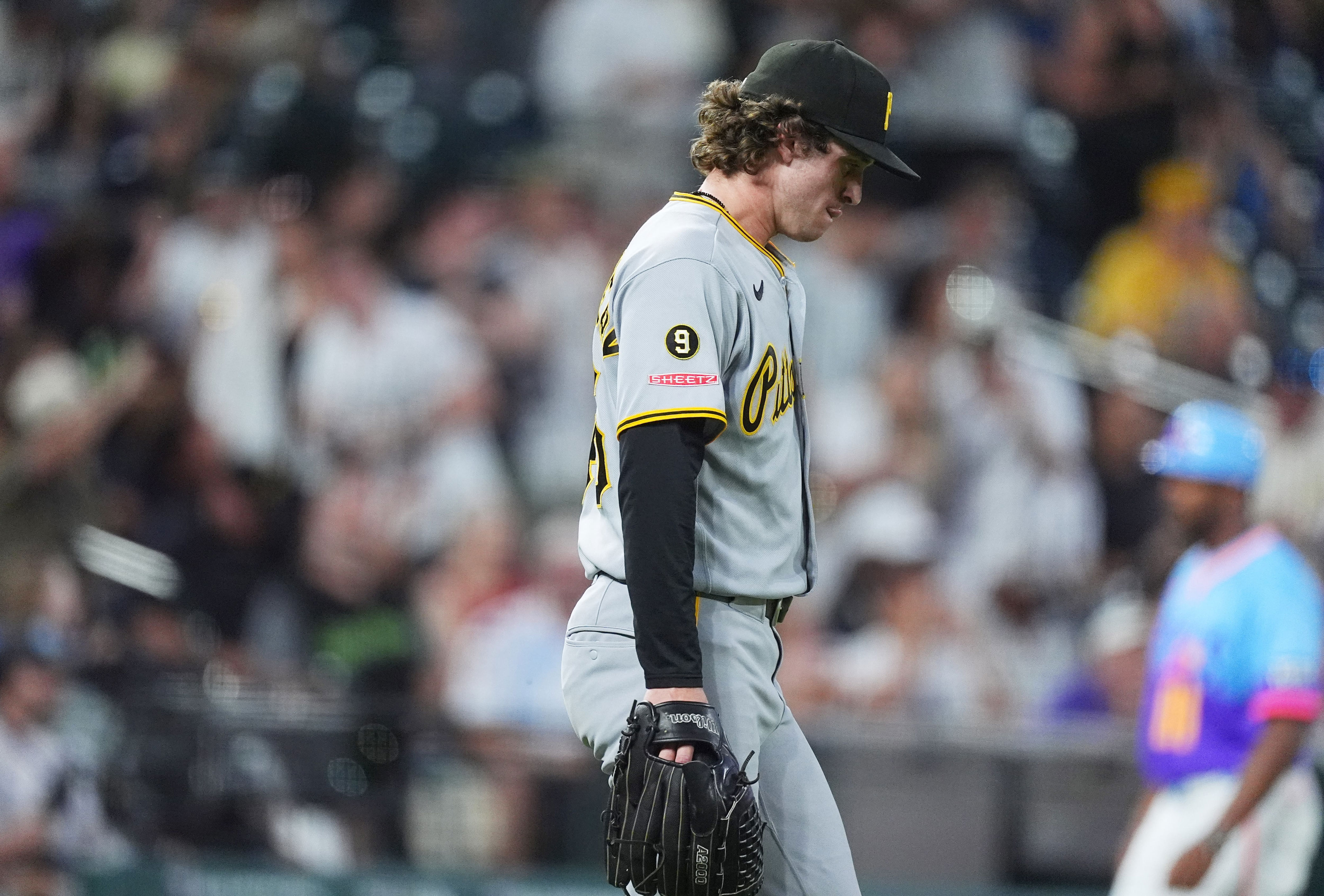 Pirates blow huge chance in 9th, fall to Rockies