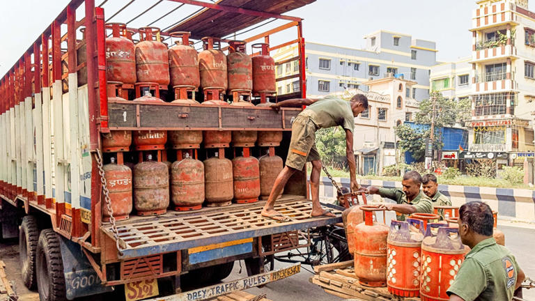LPG, PNG prices June 20, 2026: Check domestic, commercial cylinder ...