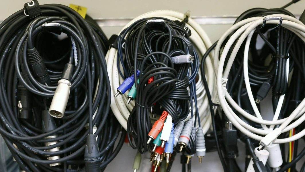 Audio cables: Myths, facts, and measurable differences