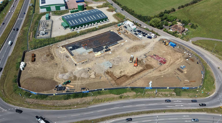 Steel pillar artwork from Bruce Williams planned for new Lidl ...