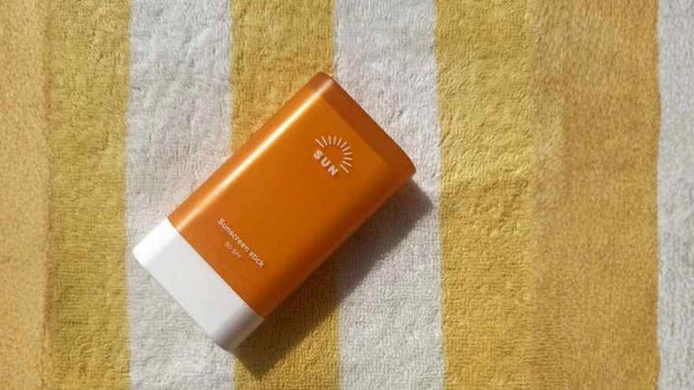 5 protectores solares en stick para reaplicar sin manchas, sin brillos ...