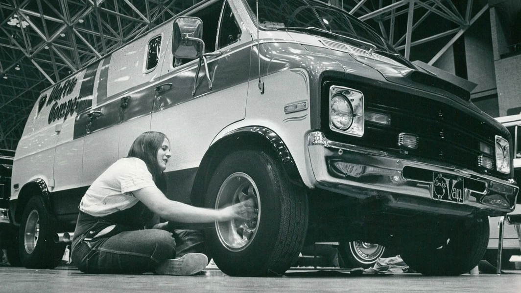 12 icons of 1970s custom van culture