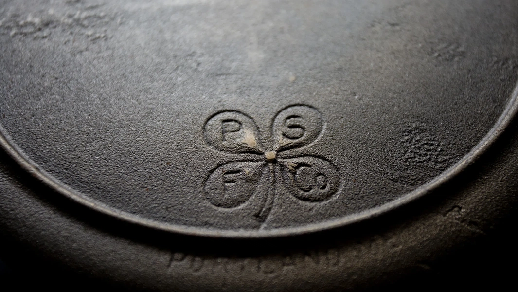 Identifying and valuing vintage cast iron skillets