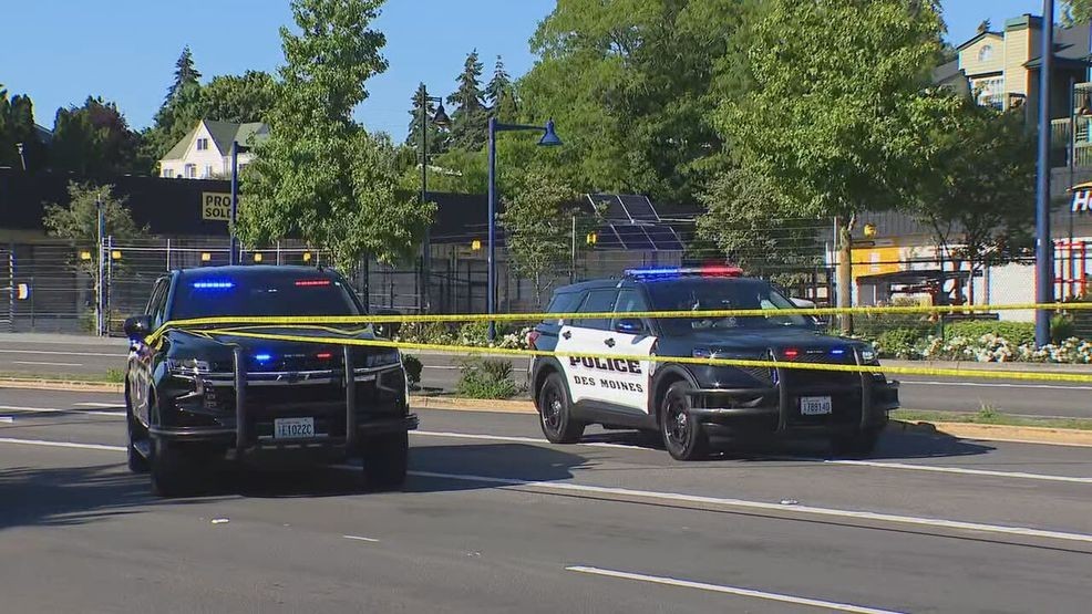 Man shot in neck in Des Moines; police searching area