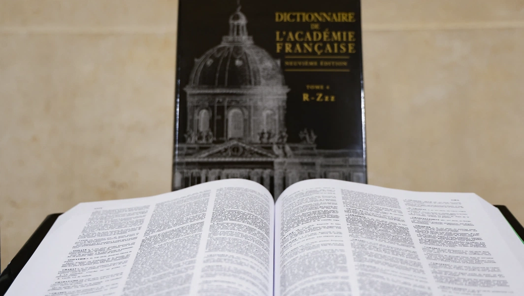 False friends, mistranslations, and global word journeys