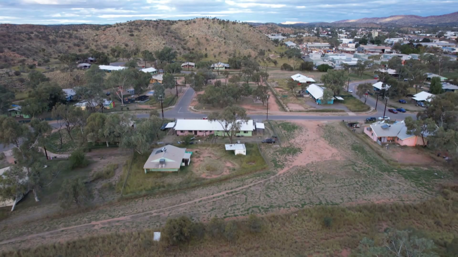 ‘It’s not racism, it’s common sense’: NT government to extend town camp ...