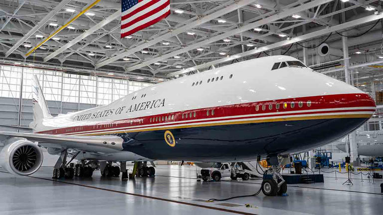Det amerikanske flyvåpenet mottar VC-25B Bridge, 747-flyet som skal ...