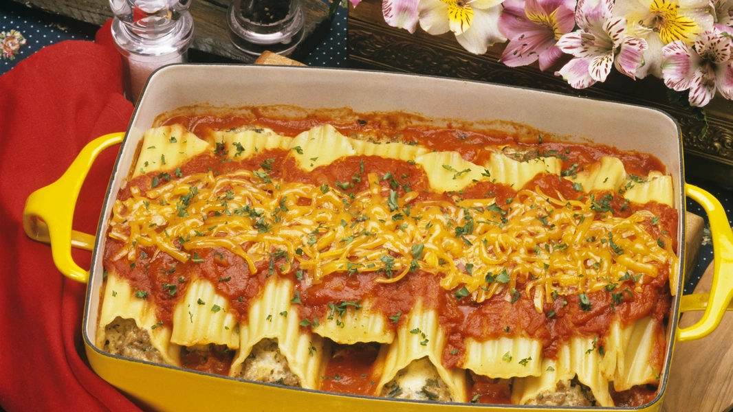 12 comfort foods that defined 1990s family dinners