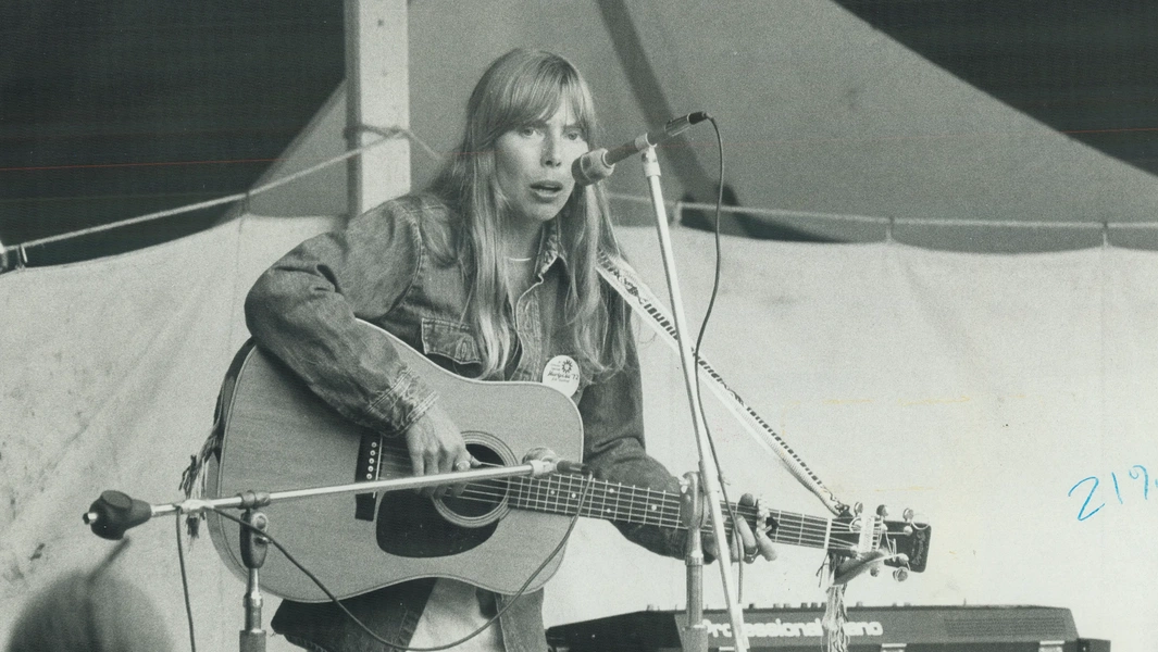 13 legendary Canadian music icons