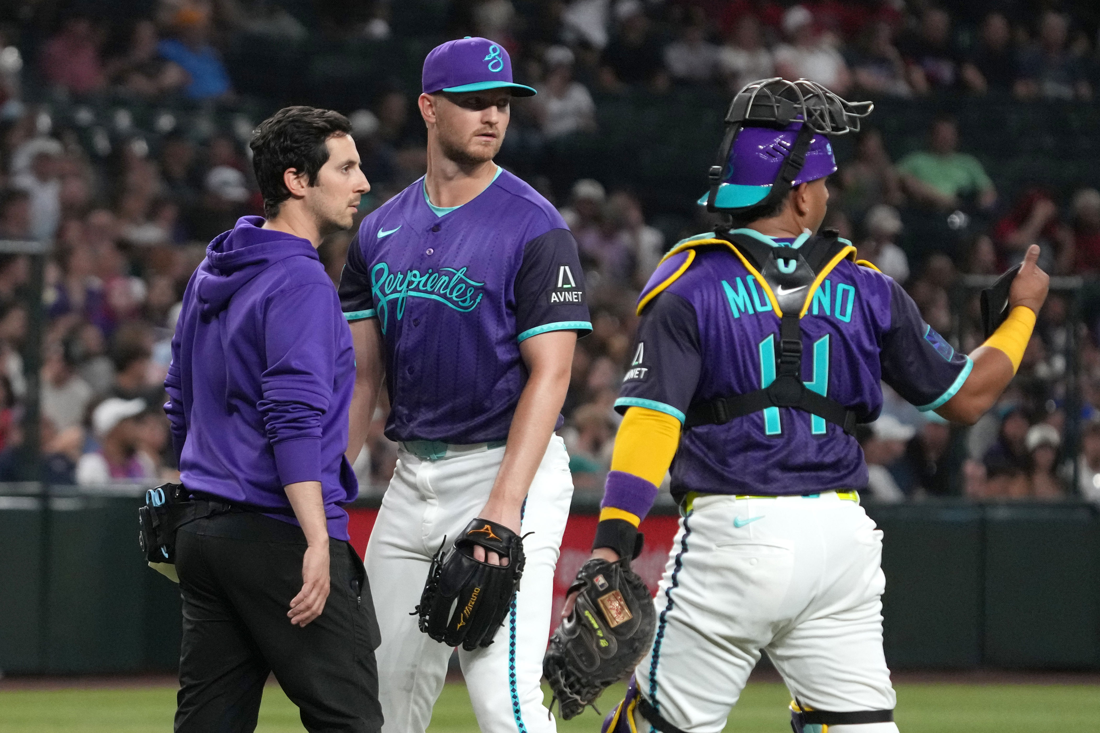 Diamondbacks starter Soroka leaves after 1 inning with apparent leg ...