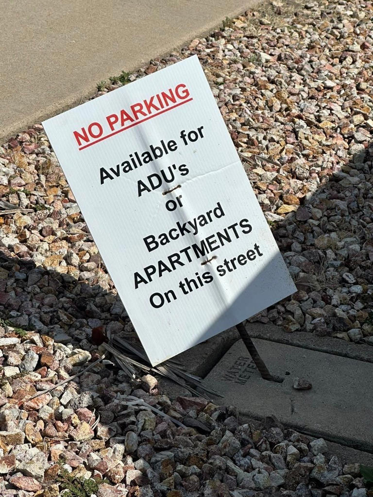 'No ADU parking' signs spark controversy in Clairemont neighborhood