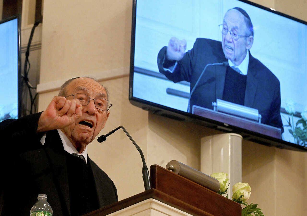 Philip Lazowski, CT rabbi who escaped Nazi roundup as a child and ...