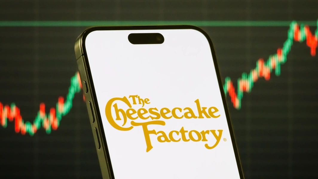 8 fascinating facts about the Cheesecake Factory