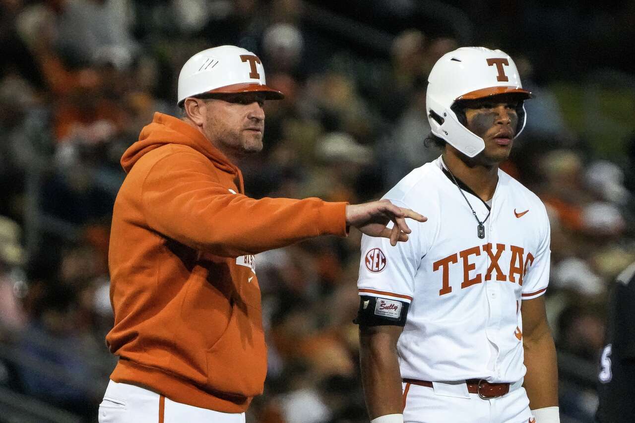 Texas baseball: Assistant coach Nolan Cain leaves Longhorns for job at ...