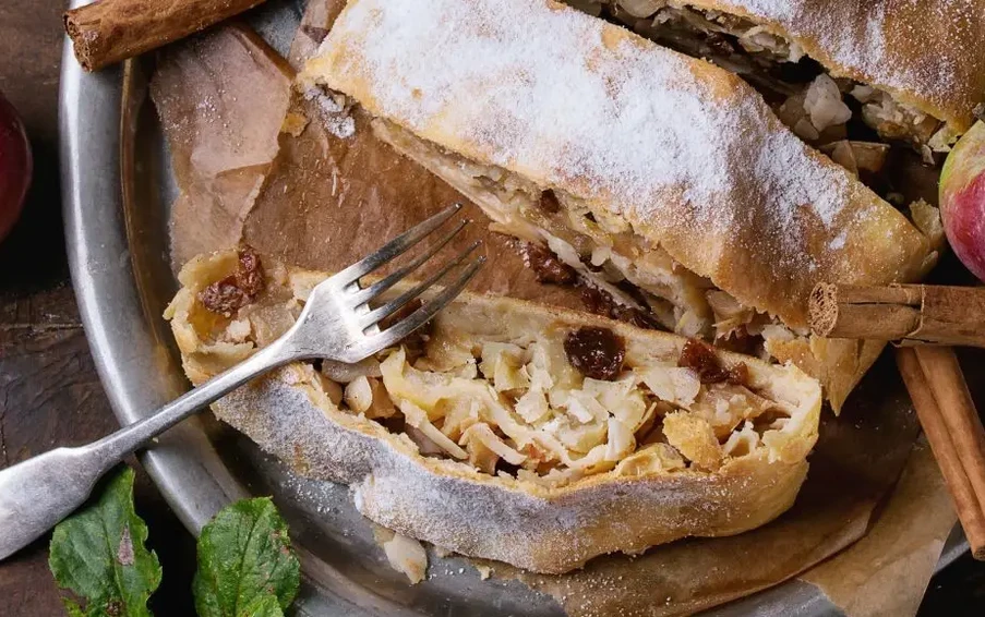 Apple desserts that taste like a warm hug