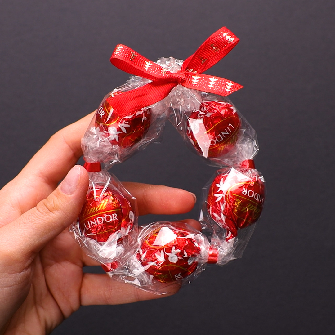 Couronne sucrée pour une saison joyeuse 🍬🎀
