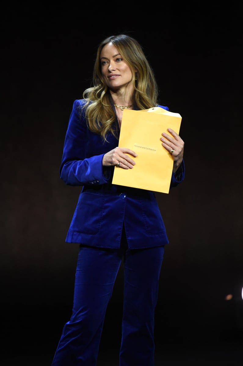 Olivia Wilde was served custody papers on stage. Then Tom Cruise said ...